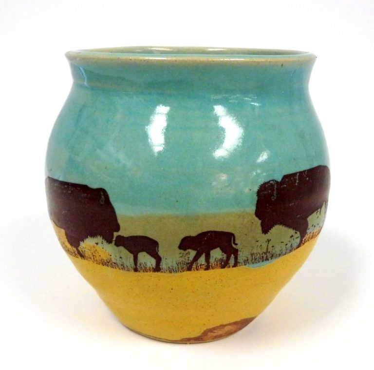 sp06-buffalo vase-sm | Bearclaw Gallery